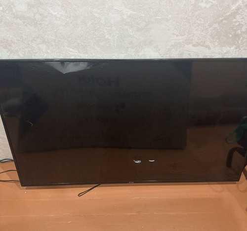 Телевизор SMART tv киви 55 дюймов разбитый