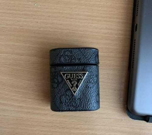 Чехол guess для наушников airpods