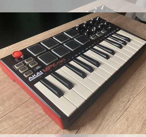 Akai PRO MPK mini