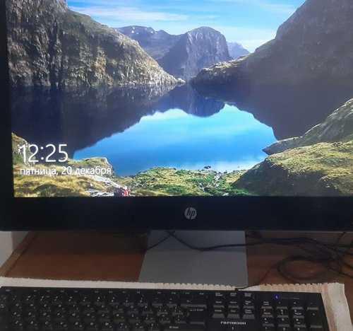 Моноблок HP Pavilion 23-q120ur All-in-One