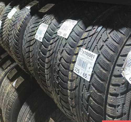 Kumho WinterCraft Ice Wi32 185/65 R15 92M