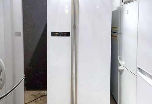 Холодильник side by side белый с дисплеем