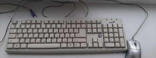 Старая клавиатура и мышь