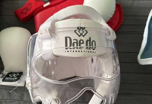 Шлем для тхэквондо с маской