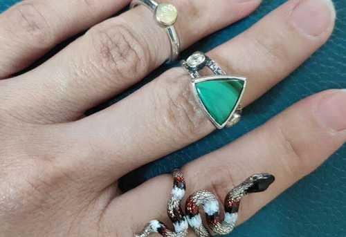 Серебряное кольцо