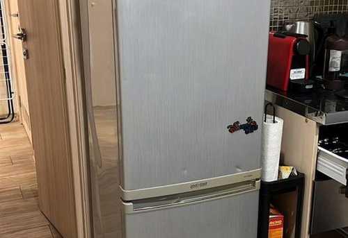 Минихолодильник бу Samsung