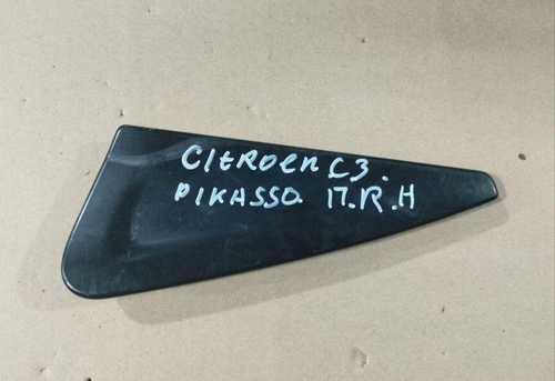 Уголок передней правой двери Citroen C3 Picasso