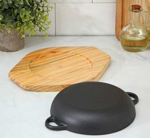 Сковорода чугунная «Жаровня», d19 см, на деревянно