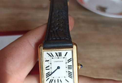 Золотые часы cartier tank