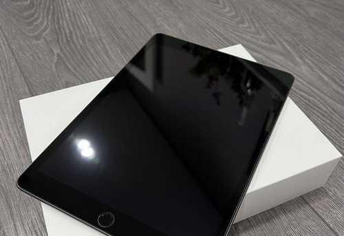 Планшет Apple iPad (8-го поколения) Wi-Fi 32GB