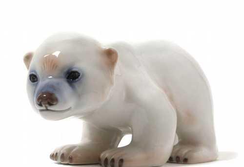 Фарфоровая фигура Белый медвежонок. Bing & Grondah