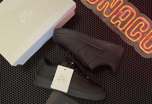 Nike Air Force 1 Black