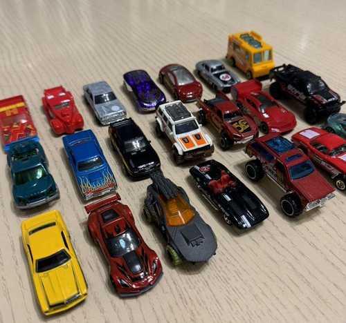 Коллекционные машинки hotwheels