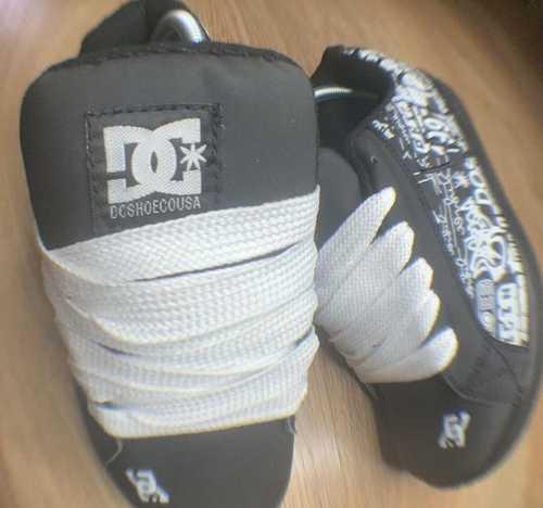 Dc Shoes Type (dvs vans globe osiris dc shoes)