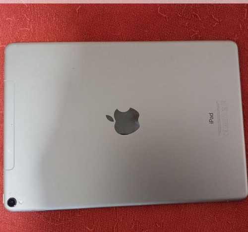 Apple iPad Pro 2017 10,5" Wi-Fi   Cellular 64 гб