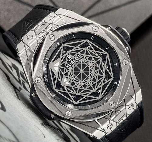 Hublot Big Bang Sang Bleu Titanium