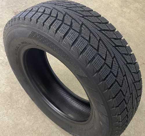 Hankook Winter I'Cept iZ 2 W616 205/65 R15 99T