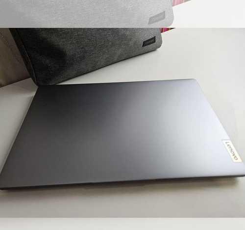 Ноутбук Lenovo IdeaPad Slim 3 15IAH8