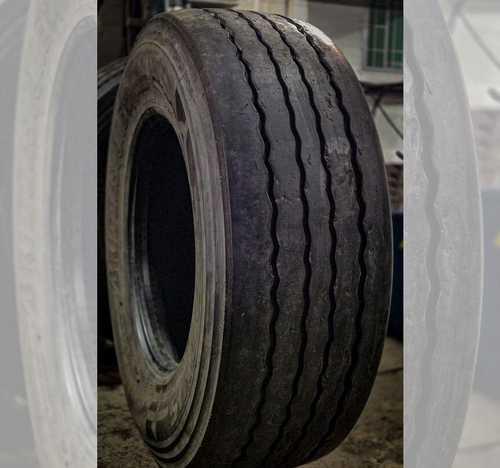 Грузовые шины Б/У 385 65 R22.5 Bridgestone