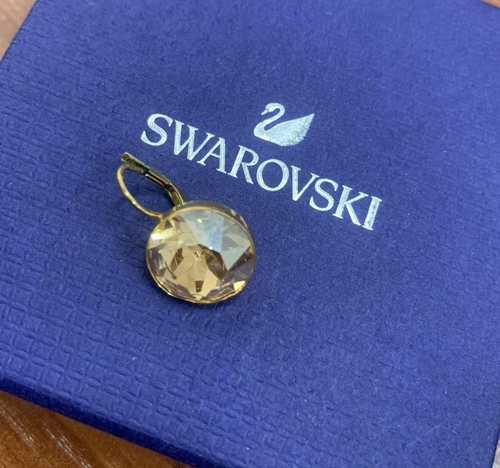 Swarovski одна серьга Bella