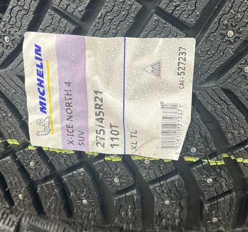 Michelin X-Ice North 4 275/45 R21 и 315/40 R21 116T