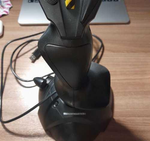 Thrustmaster USB joystick (THR42)