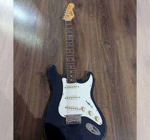 Электрогитара fender squier stratocaster bullet