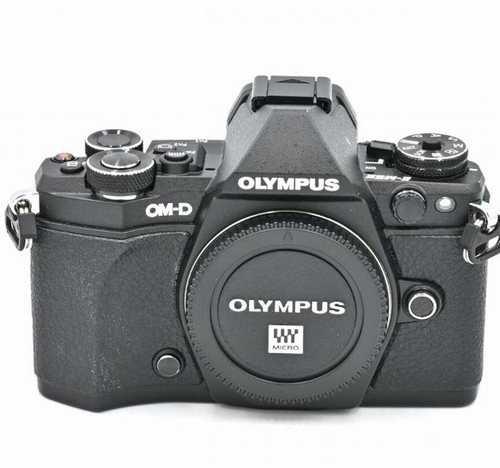 Olympus OM-D E-M5 Body Black (состояние 5)