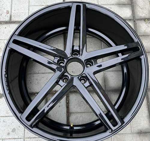 Оригинальные, разноширокие диски vossen 5/120 г20