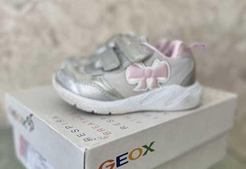 Кроссовки для девочки geox 22