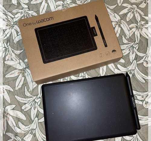 Графический планшет Wacom One S (CTL-472)