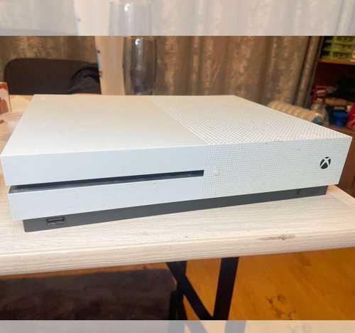Xbox one s 1tb на обмен
