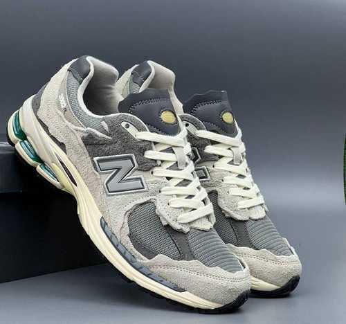 New Balance 2002R Grey