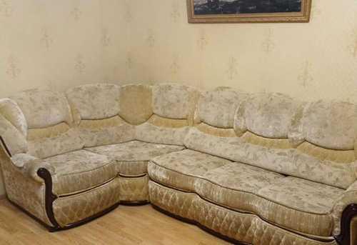 Угловой диван бу Бобров мебель