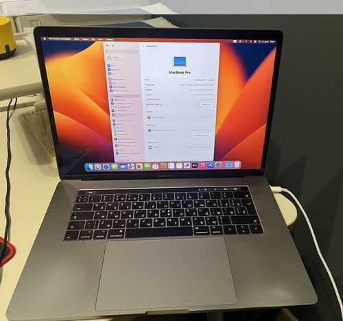 MacBook Pro 15 (2017), 512 ГБ, Core i7, 2.8 ГГц, RAM 16 ГБ, AMD Radeon Pro 560 4 ГБ