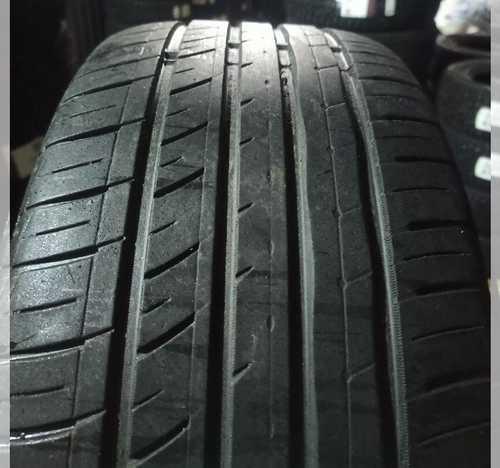 RoadX RXMotion U11 245/45 R17 99Y