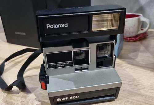 Продам Фотоаппарат Polaroid