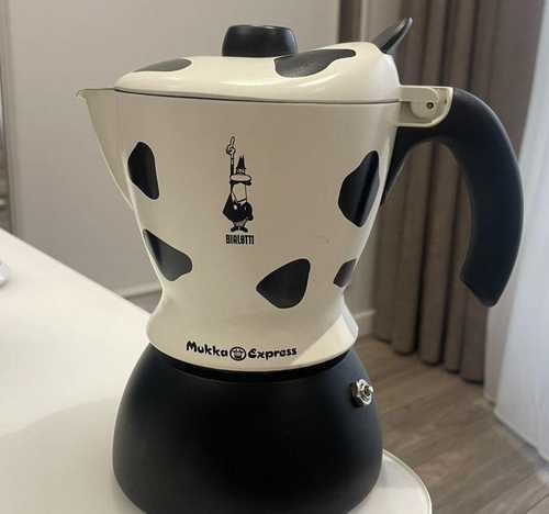 Гейзерная кофеварка bialetti на 2 чашки