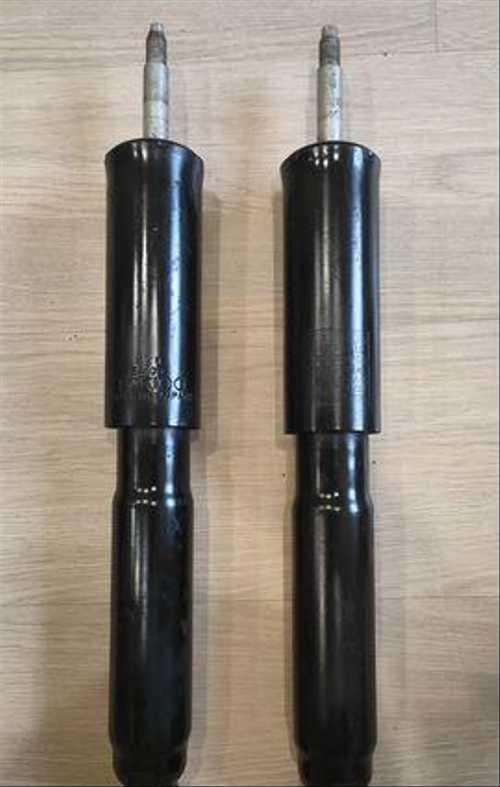 Стойки Tokico E4108 Toyota Land Cruiser 100, 98-07 | Festima.Ru ...