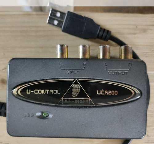 Звуковая карта behringer uca200