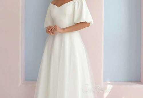 Свадебное платье 50 новое