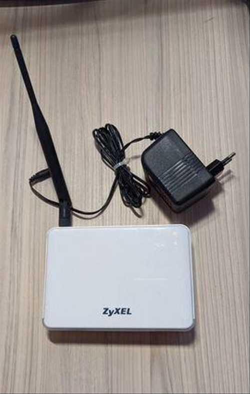 Роутер Zyxel p-330w EE