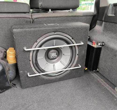Сабвуфер JBL Stage 1200B с усилителем Swat M1.500