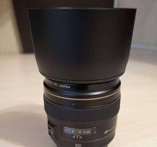 Canon ef 100mm f 2 usm