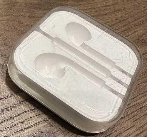 Чехол от наушников apple earpods