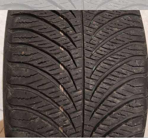 Goodyear Vector 4Seasons 215/45 R16