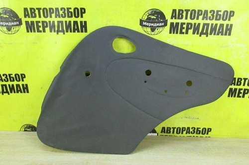 Обшивка двери задней правой на Daewoo Matiz