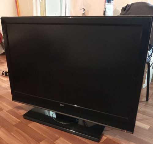 Телевизор 42 дюйма LG 42LC41