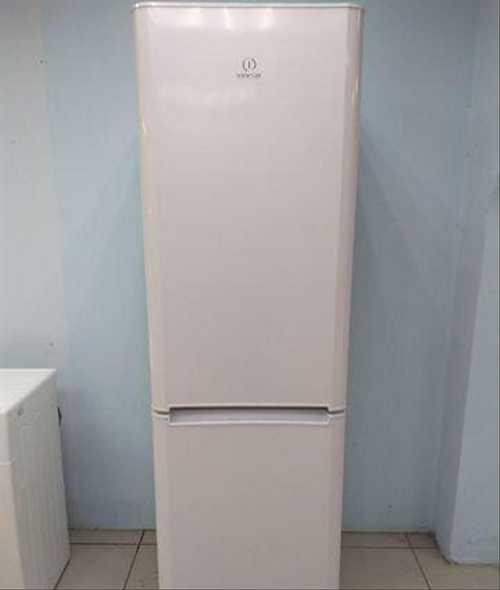 Холодильник Indesit BIA20