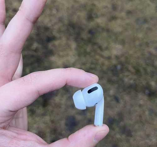 Правый наушник apple airpods pro 1